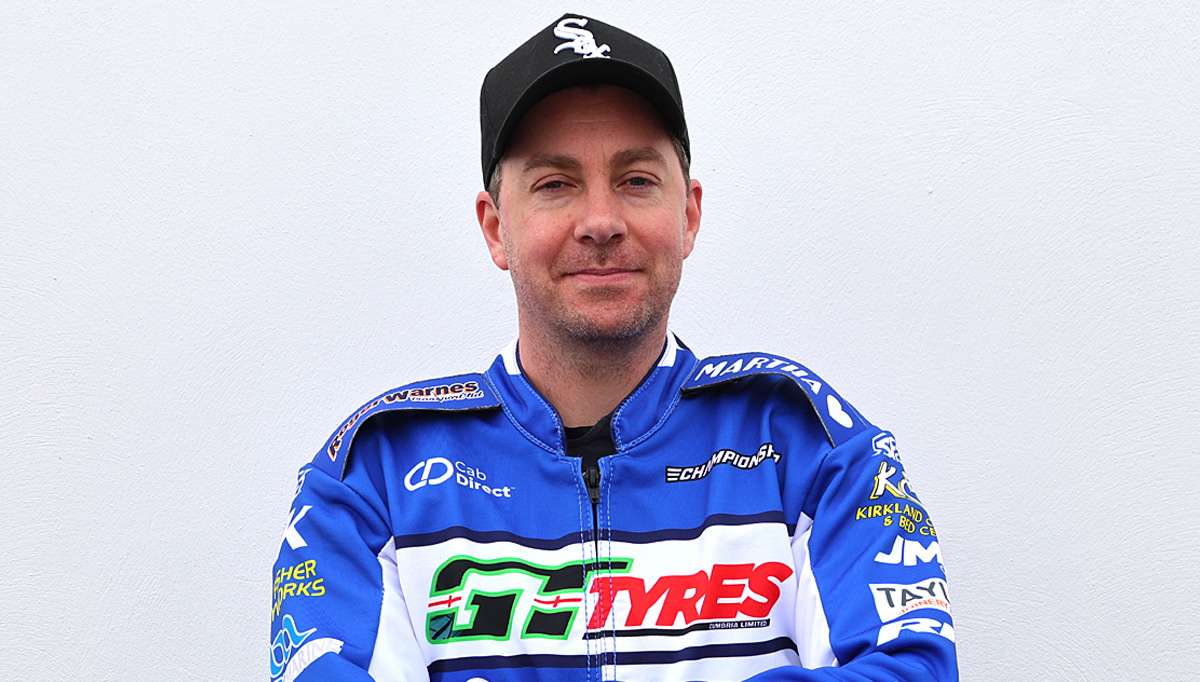 BATCHELOR STAYS WITH COMETS – British Speedway Official Website